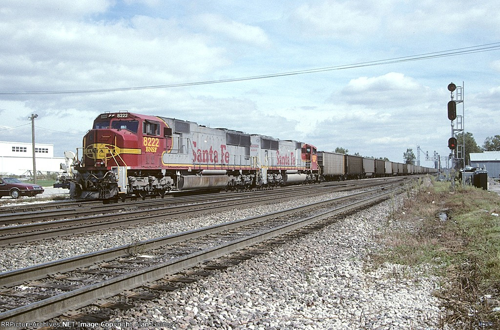 BNSF SD75m 8222